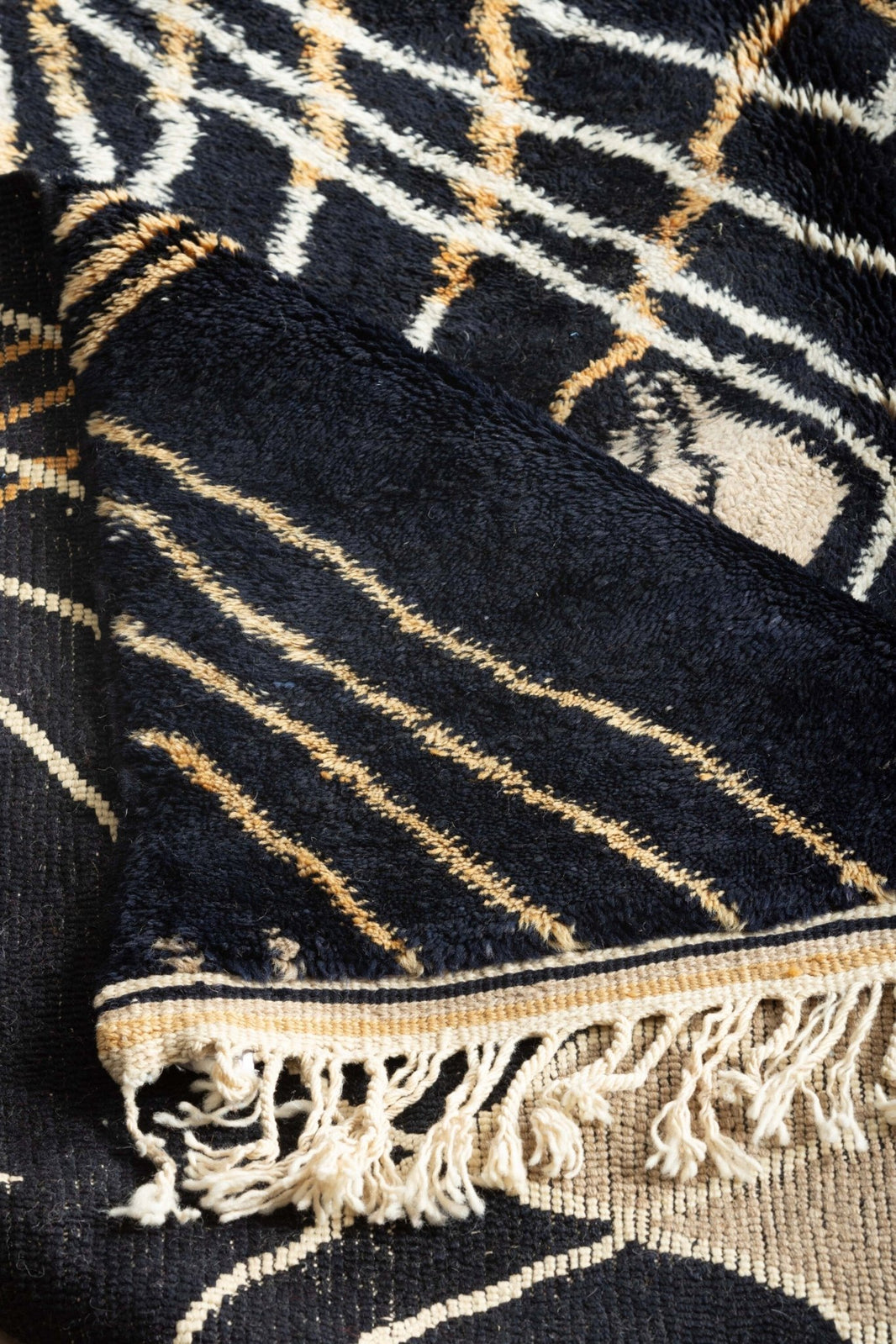 Luxury-modern Beni Mrirt Rugs
